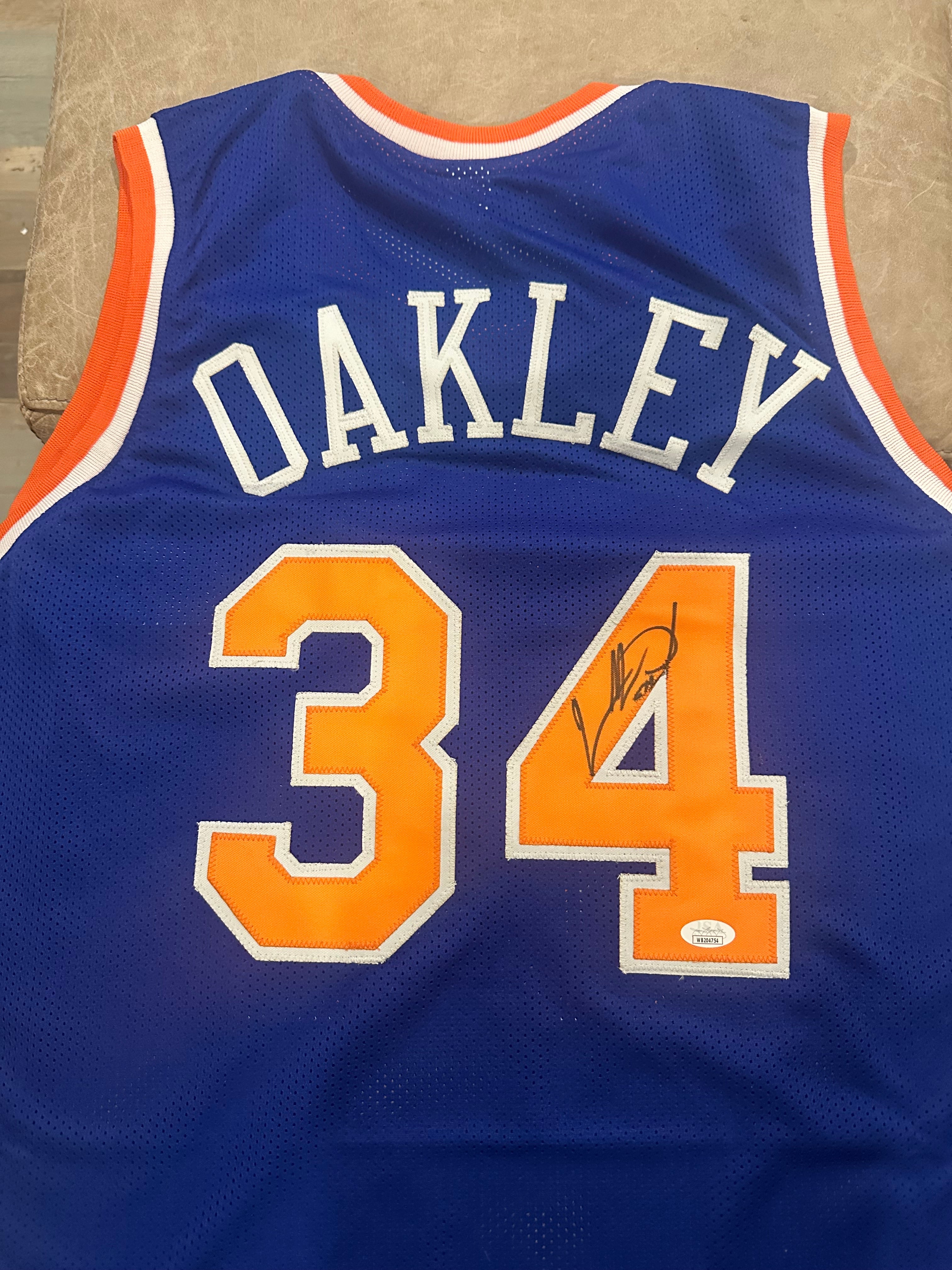 Charles Oakley signed custom Knicks jersey – CollectibleXchange